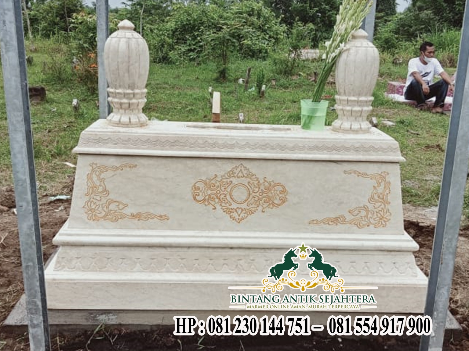 MODEL MAKAM BATU MARMER YANG TETAP ABADI